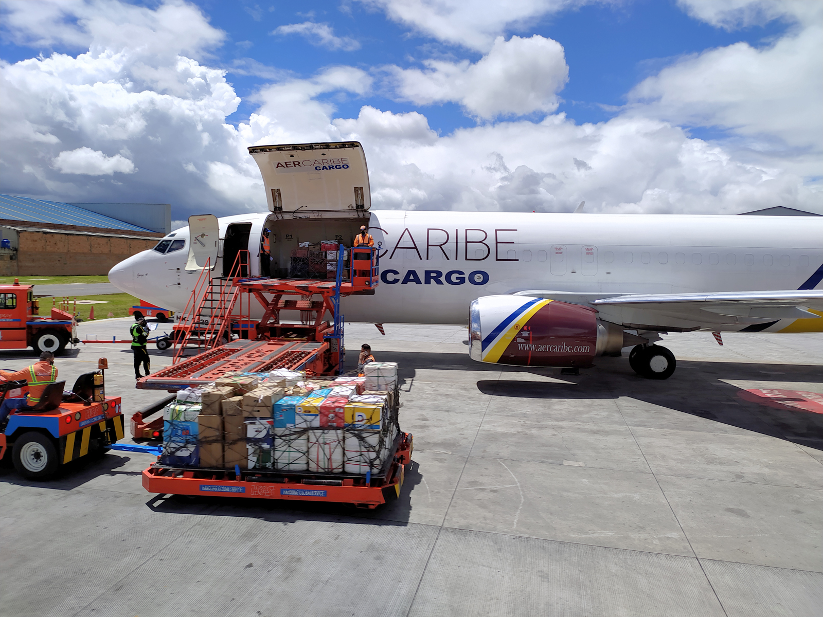 AerCaribe continúa realizando vuelos de carga humanitarios en ...