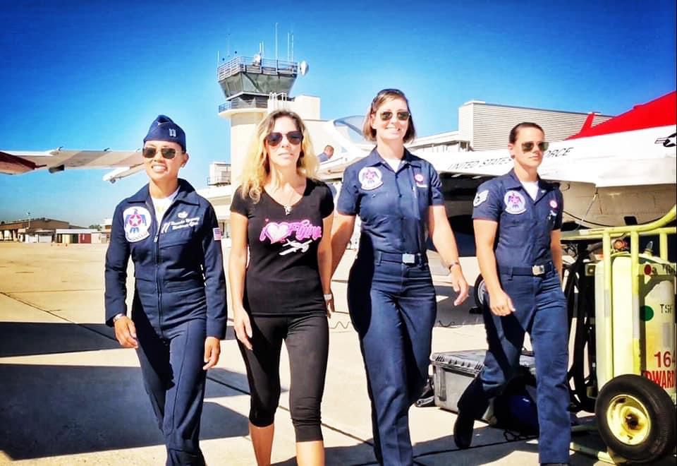 La celebración del quinto aniversario de I Hart Flying Foundation ...