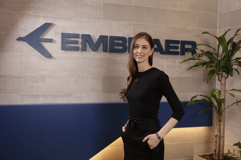 Embraer nombra a Andreza Alberto como Vicepresidente de Personas, ESG y Comunicación - AeroErmo