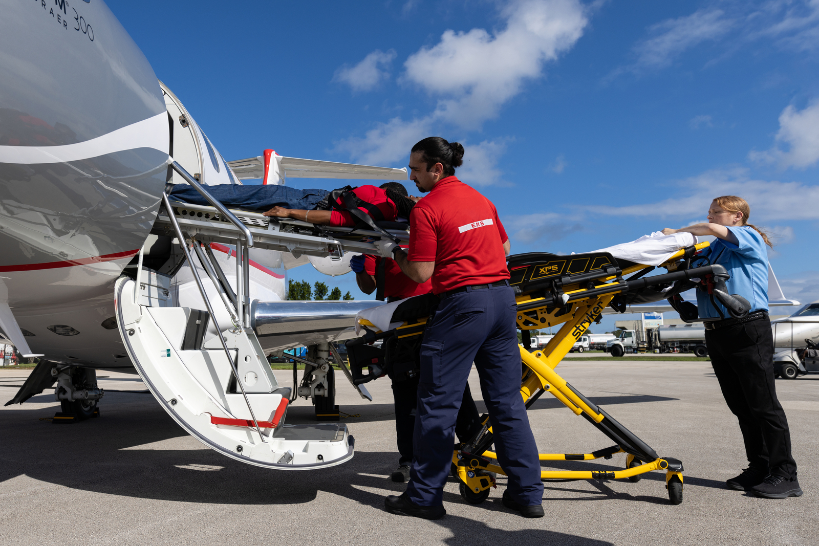 Phenom 300MED de Embraer recibe certificación FAA y EASA - AeroErmo