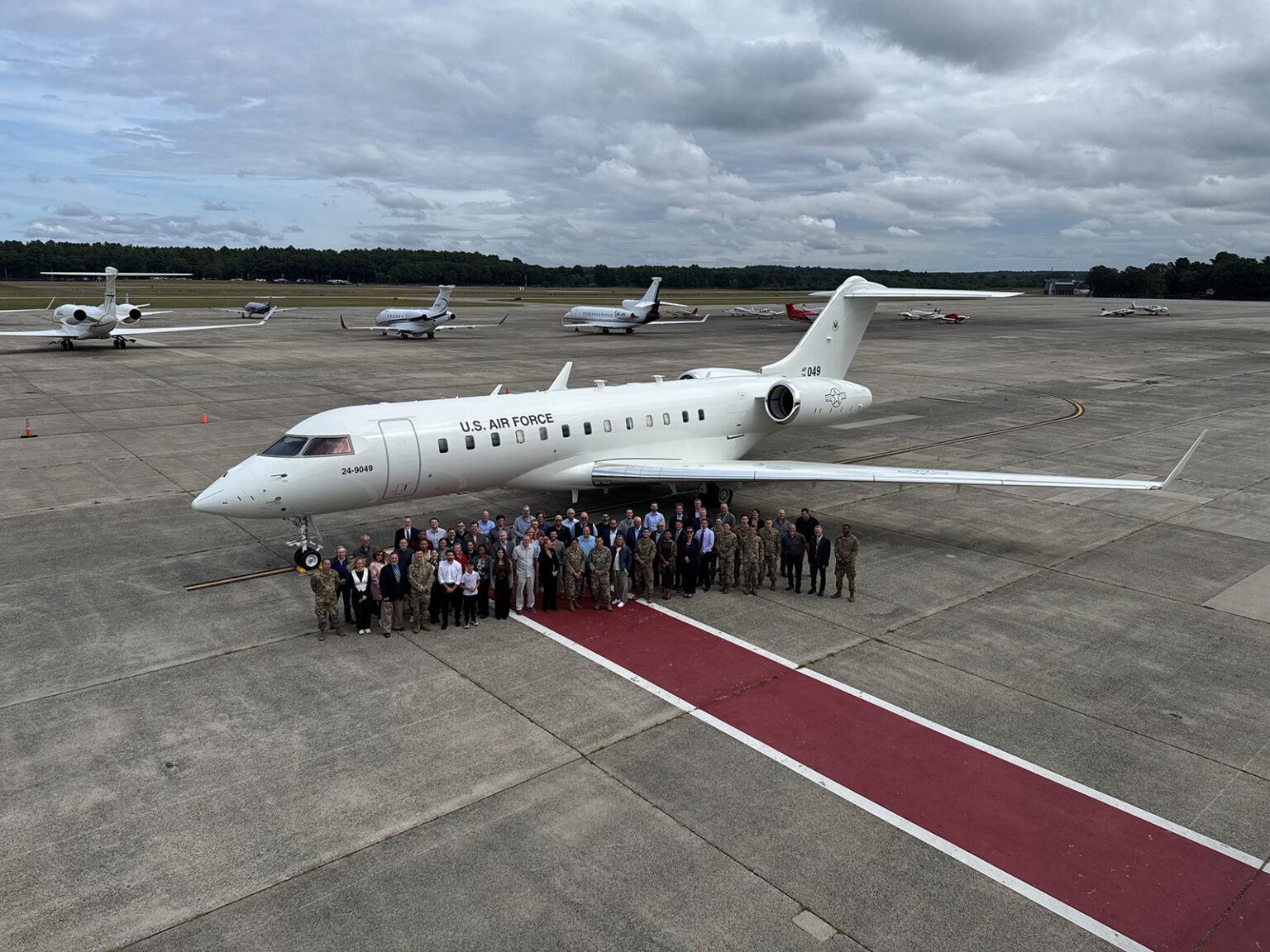 Bombardier Defense entrega su noveno avión Global a la Fuerza Aérea de ...